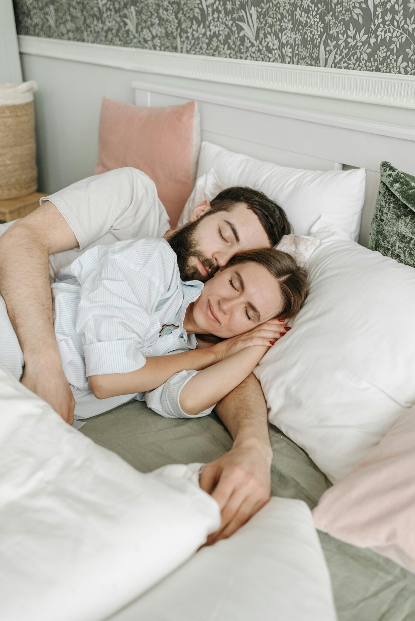 20 Cozy Cuddling Positions To Enjoy At Night - Batter Dreams